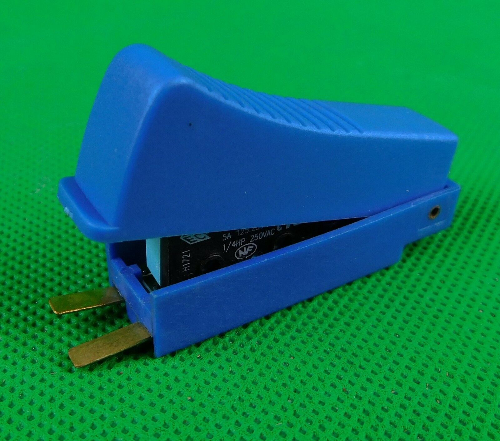 BERNARD STYLE TRIGGER ASSEMBLY 300AMP BLUE MICRO SWITCH TYPE – Eng Supply store